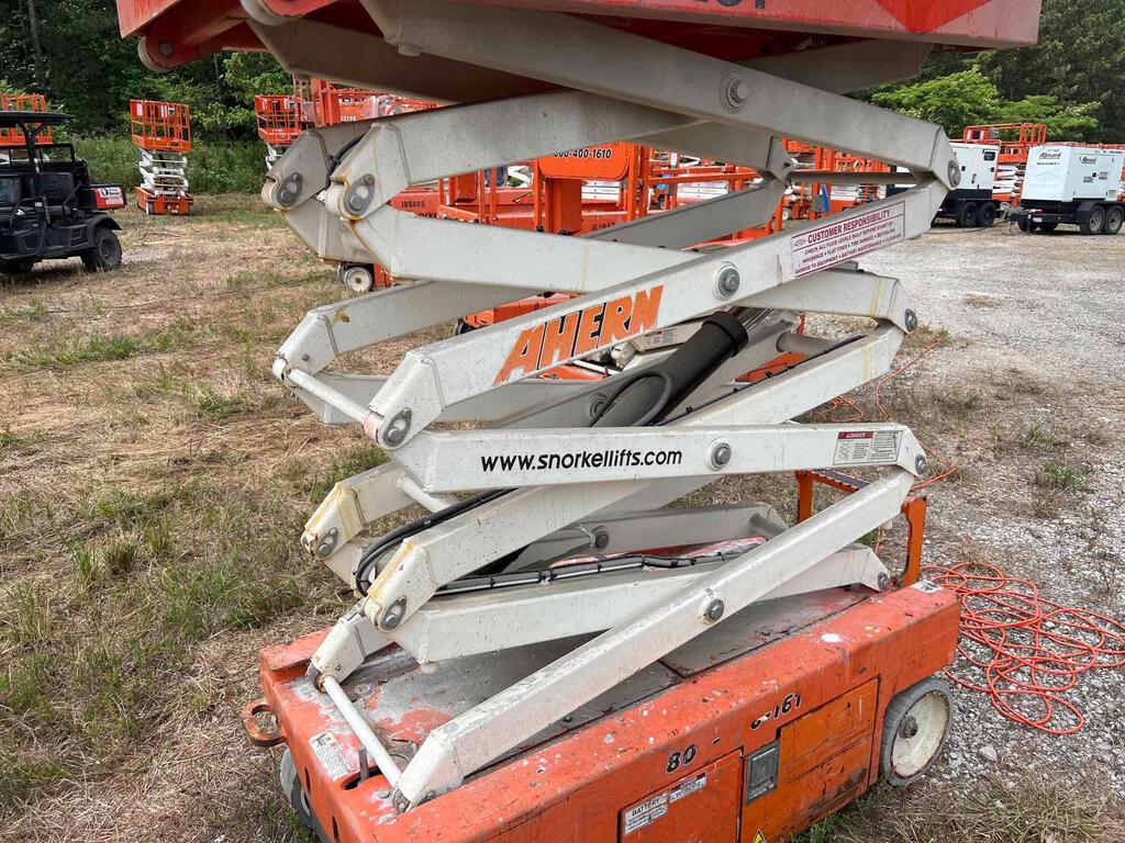 ASCENSOR TIPO TIJERA SNORKEL S3219E ANSI - Venta de Maquinaria Wiebe